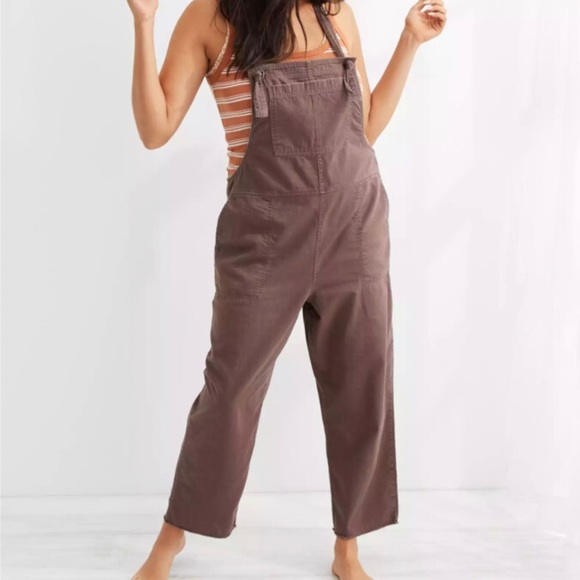 aerie | Pants & Jumpsuits | Brown Aerie Overalls Baggy And Cute Fits Up ...